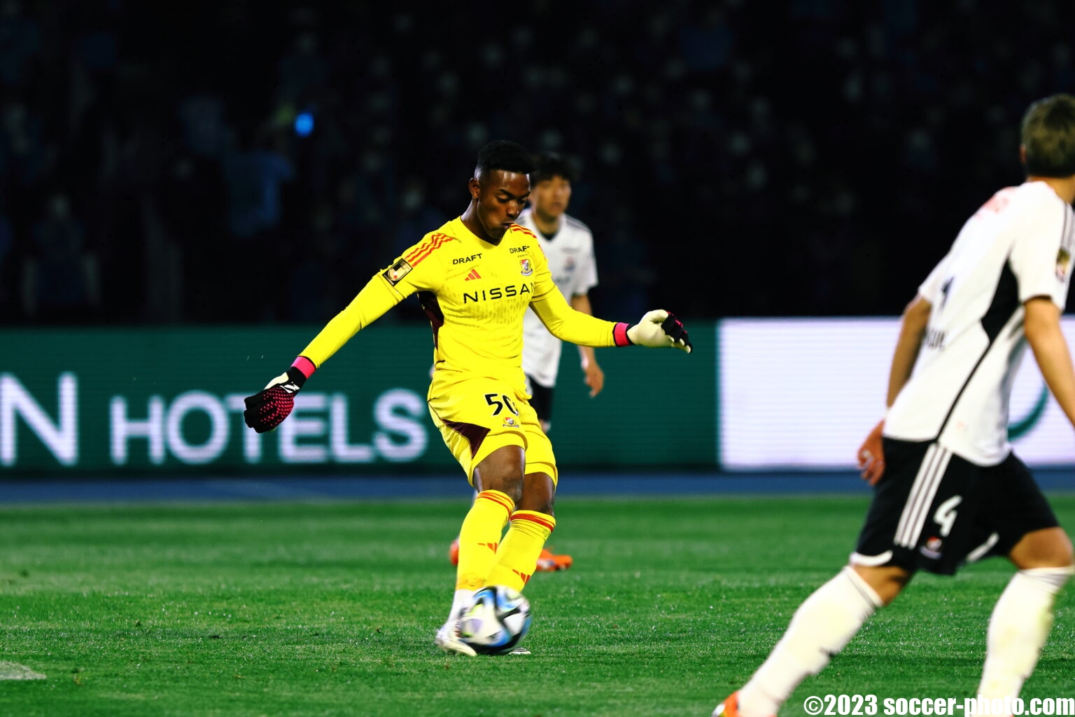 オビ パウエル オビンナ【写真】 | 【⚽Jリーグ選手写真・壁紙はサカフォト】